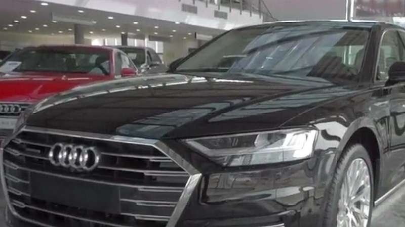 时尚动感，豪华内饰！2018款奥迪A8L实车展示，你喜欢吗！,汽车,玩车,好看视频