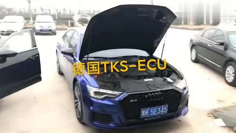 加盟商作业！2台奥迪A6L 2.0T刷ecu升级，同时施工中！想刷的速,汽车,玩车,好看视频