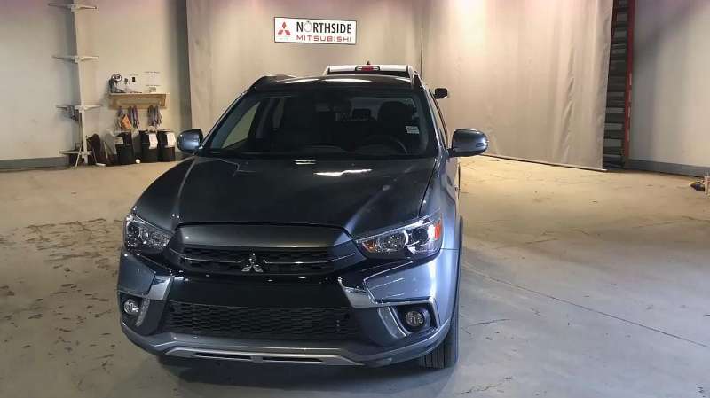 2019款三菱RVR GT入库实拍，近距离看到实车，给个不喜欢的理由,汽车,车展,好看视频