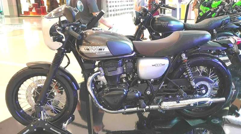 即将引进国内的复古大排，川崎W800 Cafe来了，复古范儿浓郁！,汽车,车展,好看视频