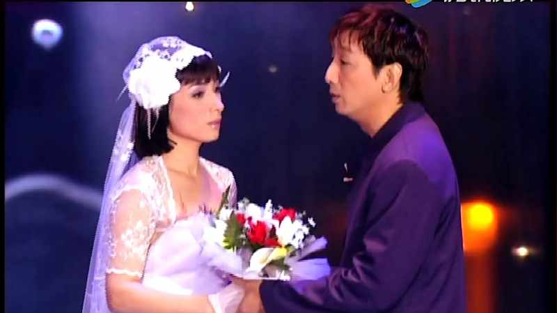 越南金曲《花车情愁》菲蓉、长武演唱,偶尔听听别国风情也不错!音乐民族好看视频