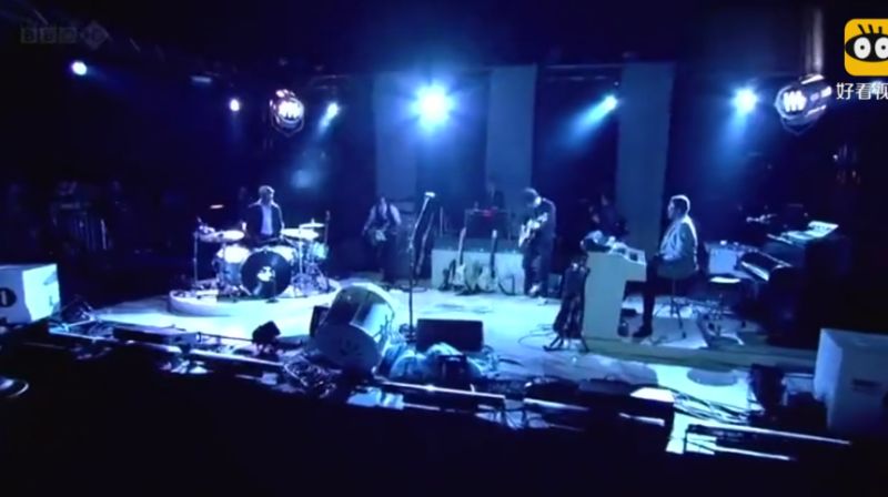 前奏一响起,现场激情四射,全球最火爆的一首电音神曲音乐摇滚乐好看视频