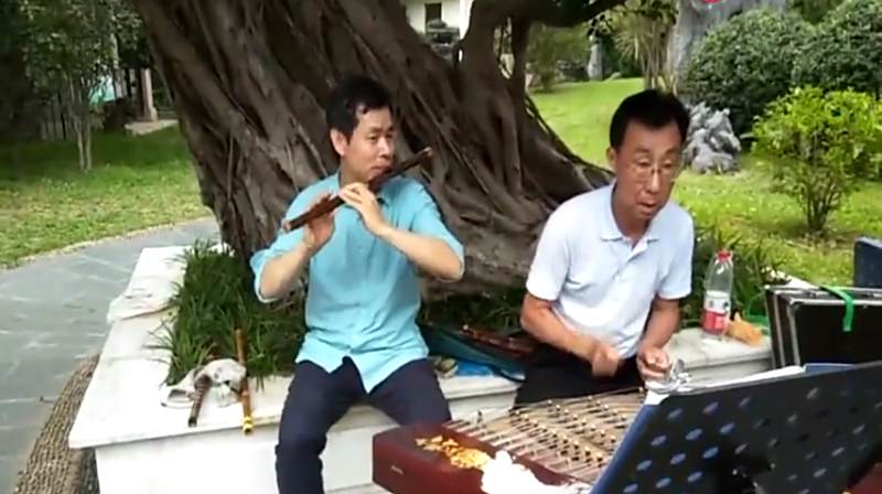 高手在民间！笛子扬琴合奏《一壶老酒》，古韵十足，好听极了！音乐器乐好看视频