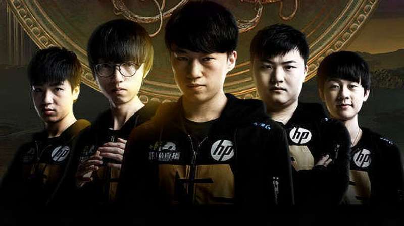 RNG战队录制天天向上，网友：五线明星来蹭UZI热度！,娱乐,明星娱乐,好看视频