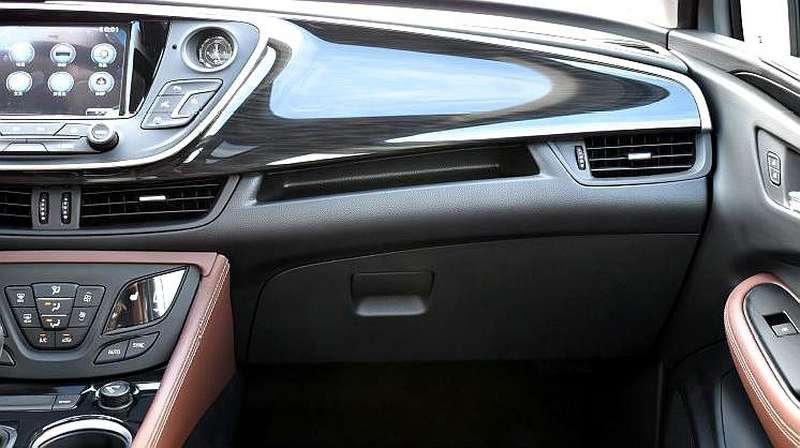 合资网红终于懂事，标配9AT，降到16.49万，这SUV又上演拿手好戏,汽车,车评,好看视频