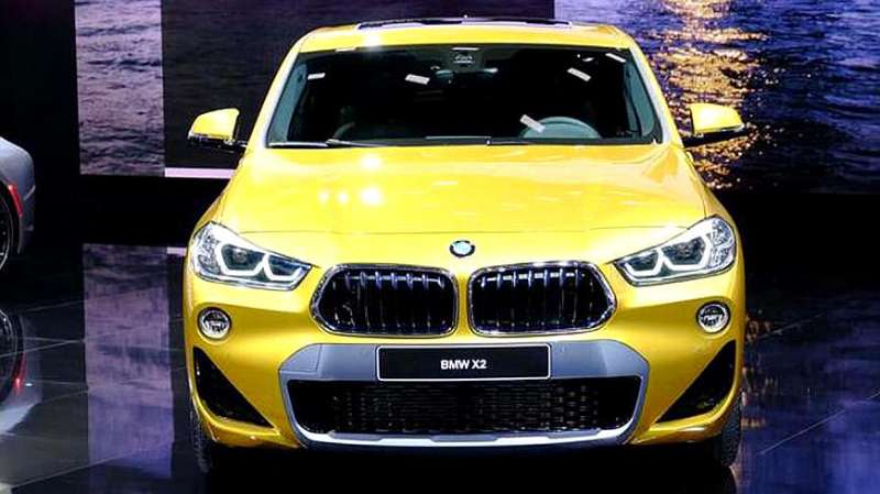 宝马X2正式上市！号称德系跨界SUV王者，死磕奔驰GLA,汽车,车评,好看视频