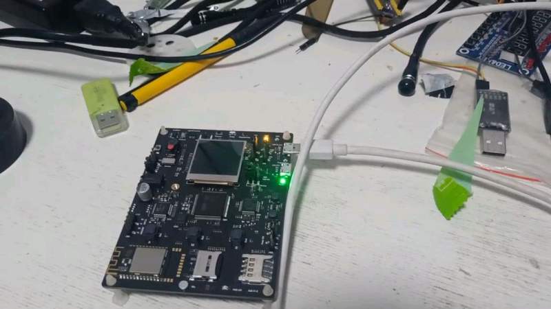 5.物联网开发板(Developer kit.Aliosthings.Led点亮例程使用讲解),教育,兴趣学习,好看视频