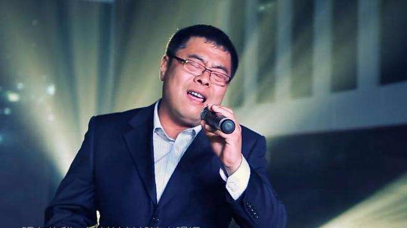 秋裤大叔《一晃就老了》太伤感了,唱出了中老年人的心声!音乐流行乐好看视频