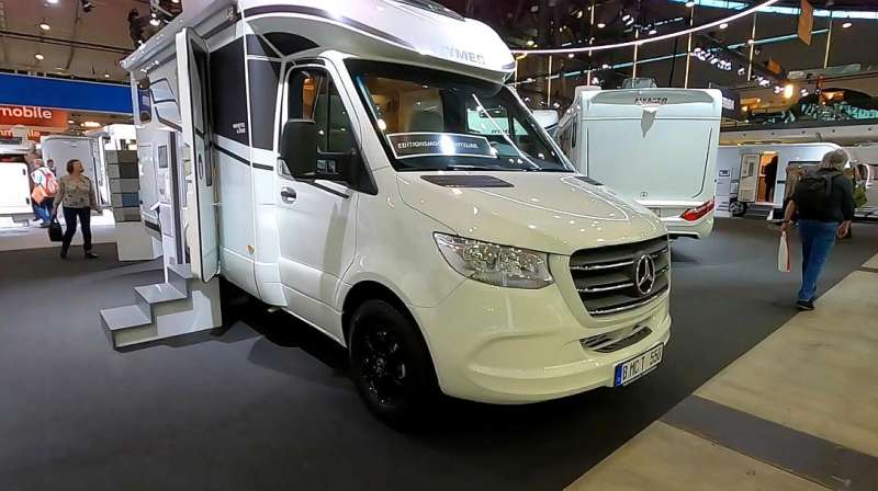 实拍2020款奔驰房车BMC T 550，内饰配套齐全，堪比精装修！,汽车,玩车,好看视频