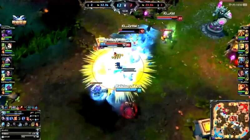 LOL：Uzi三个巅峰操作，五杀VN震惊全球！外国解说喊得嗓子都哑了,游戏,MOBA,好看视频