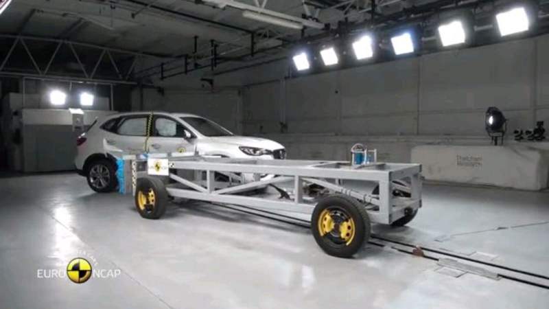 HS侧面真结实，E-NCAP五星碰撞安全不是盖的,汽车,车评,好看视频