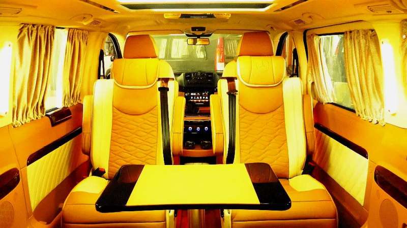 奔驰全新MPV终于到店！售价不到30万，性价比吊打丰田埃尔法,汽车,车评,好看视频