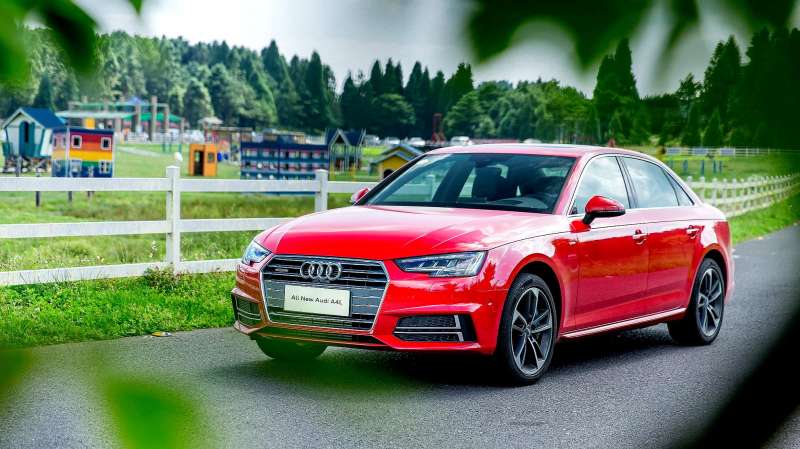 奥迪A4L 宝马325标轴和奔驰C260标轴怎么选？,汽车,车评,好看视频