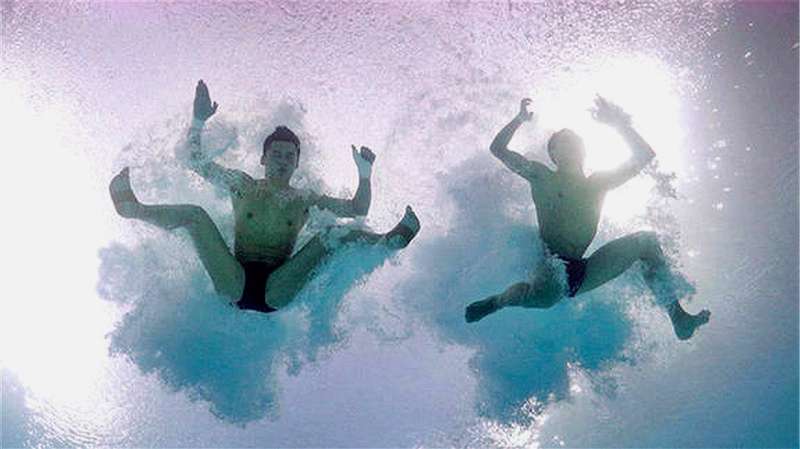 看完菲律宾“炸鱼队”，看乌克兰选手“龟式”入水，教练脸都绿了,体育,游泳,好看视频