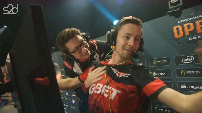 CSGO -2020最近赛事集锦,游戏,射击类,好看视频