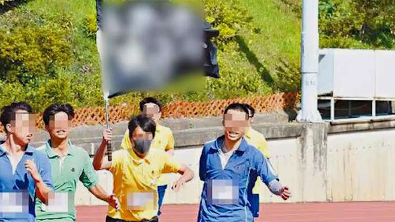 香港中学生运动会上举“港独”旗帜，校长震怒夺旗训话,体育,体育周边,好看视频