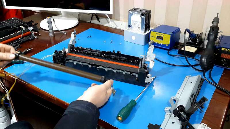 佳能2520i更换定影膜和下辊的步骤(1),科技,机械,好看视频