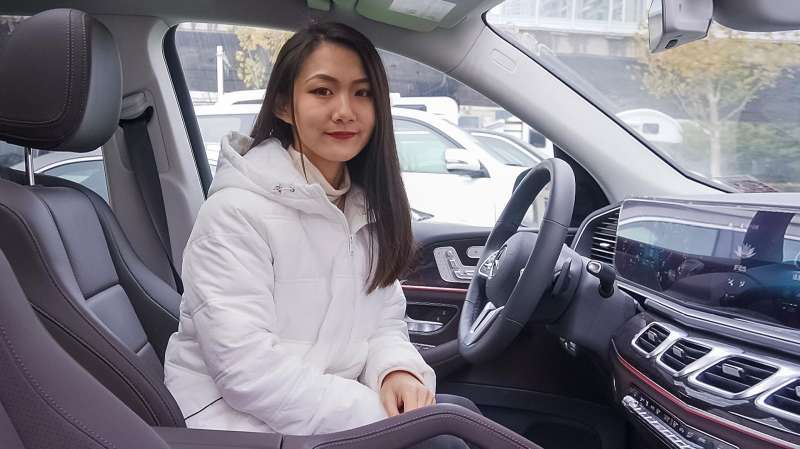 实拍评测2020款奔驰GLS450！升级后能否再战宝马X7？,汽车,车评,好看视频