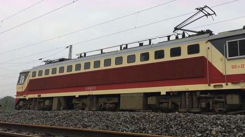 成局重段韶山7C启动，这个奇怪的声音，是哪里发出来的？,汽车,汽车周边,好看视频