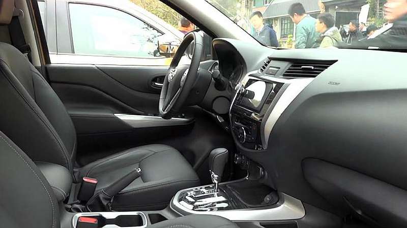 4882mm中型SUV，2.5L/193马力16.98万起售，看啥途观L,汽车,车评,好看视频