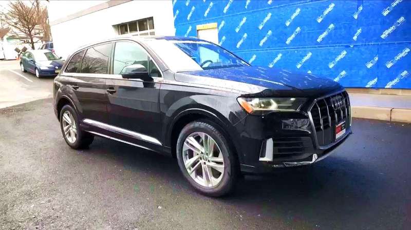 2020款奥迪Q7入库实拍，全方位展示后，买不买宝马X5自己拿主意,汽车,汽车改装,好看视频