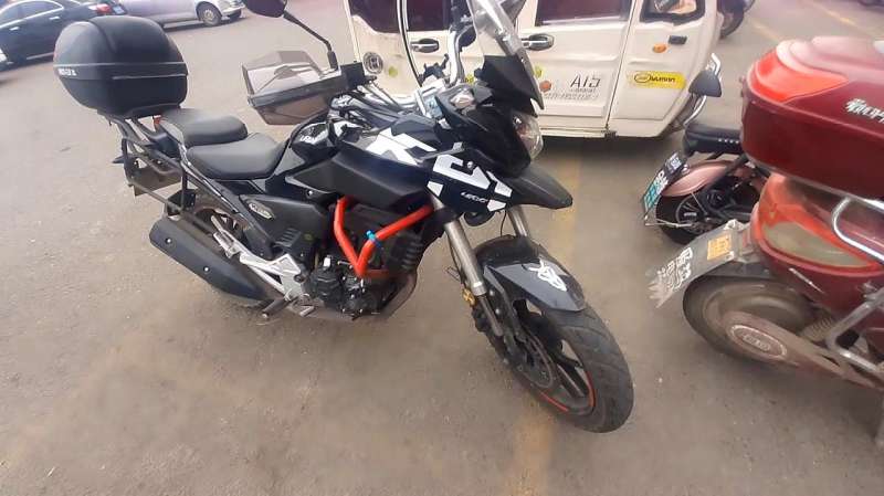 骑行日记，陪小吴报考B2，偶遇路边力帆kpt200,售价11980,汽车,汽车周边,好看视频