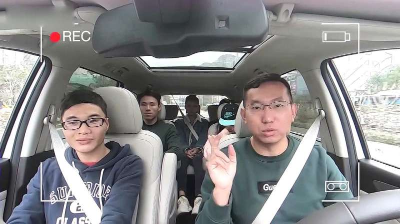 网红七座车大比拼！雪佛兰沃兰多VS传祺GM6，动态对比,汽车,车评,好看视频