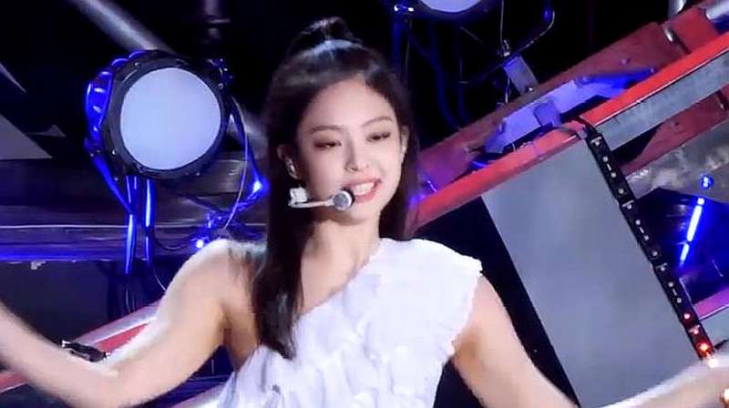 韩国女团blackpink成员jennie现场热舞，可爱俏皮萌萌哒！,舞蹈,性感热舞,好看视频