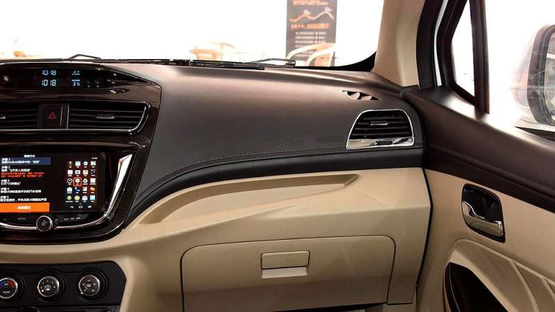 4.98万的MPV，搭载三菱1.5L动力，底盘如SUV，百公里油耗仅6.8L,汽车,车评,好看视频