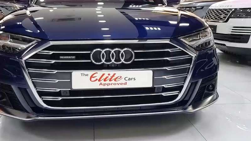 汽车：2019款奥迪A8L脱颖而出，坐进车内，我瞬间忘记了奔驰S！,汽车,车评,好看视频