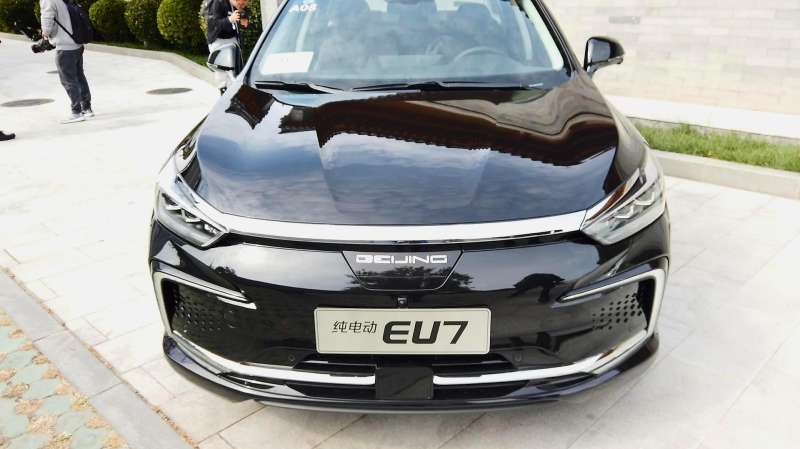 北汽新能源EU系列新旗舰车型——BEIJING EU7外观实拍,汽车,车评,好看视频