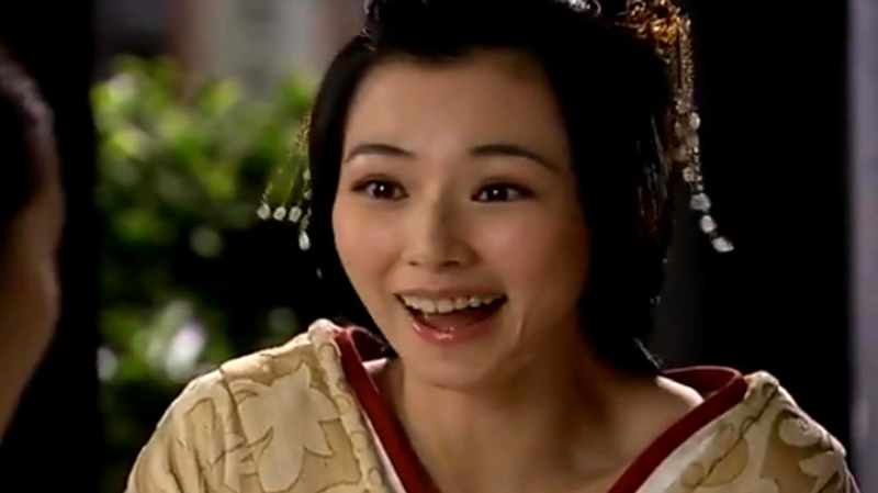 画皮:佩蓉心情大好,一整天都在笑,原来是被爱情滋润的影视爱情好看视频