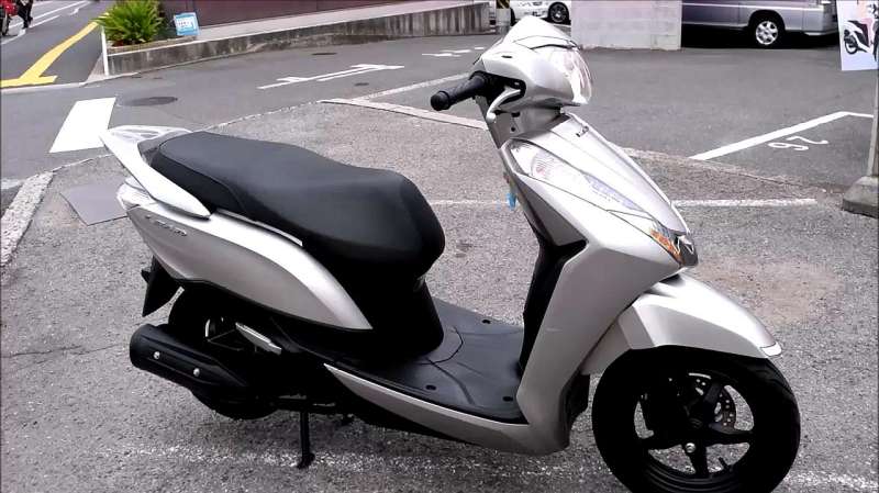 实拍本田LEAD125，号称海外版佳御，还行吧？,汽车,汽车周边,好看视频