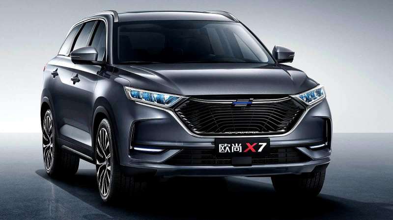 国产紧凑级SUV，外观年轻时尚，配1.5T+7速双离合，售价7.77万,汽车,车评,好看视频