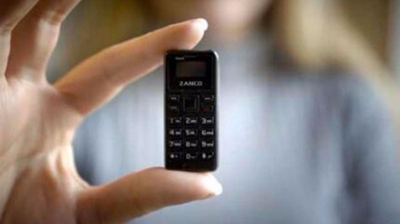 全球最小2G手机Zanco tiny t1 比大拇指还小,科技,数码,好看视频