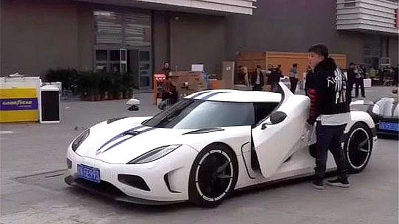 柯尼塞格的旋转门这样开，太帅了！你们喜欢吗？,汽车,玩车,好看视频