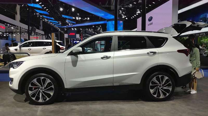 4米75中型SUV，5/6/7座随意选，仅7.69万起,汽车,车评,好看视频