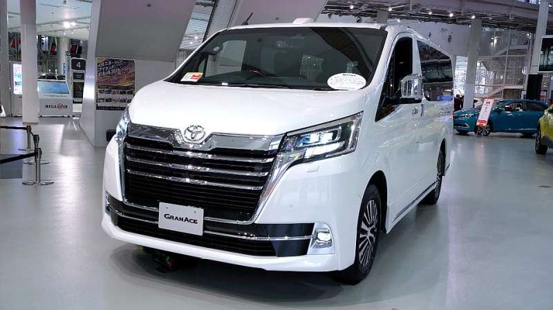 丰田全新商务MPV，2020款丰田Gran Ace实拍，外观和内饰详细展示,汽车,车评,好看视频