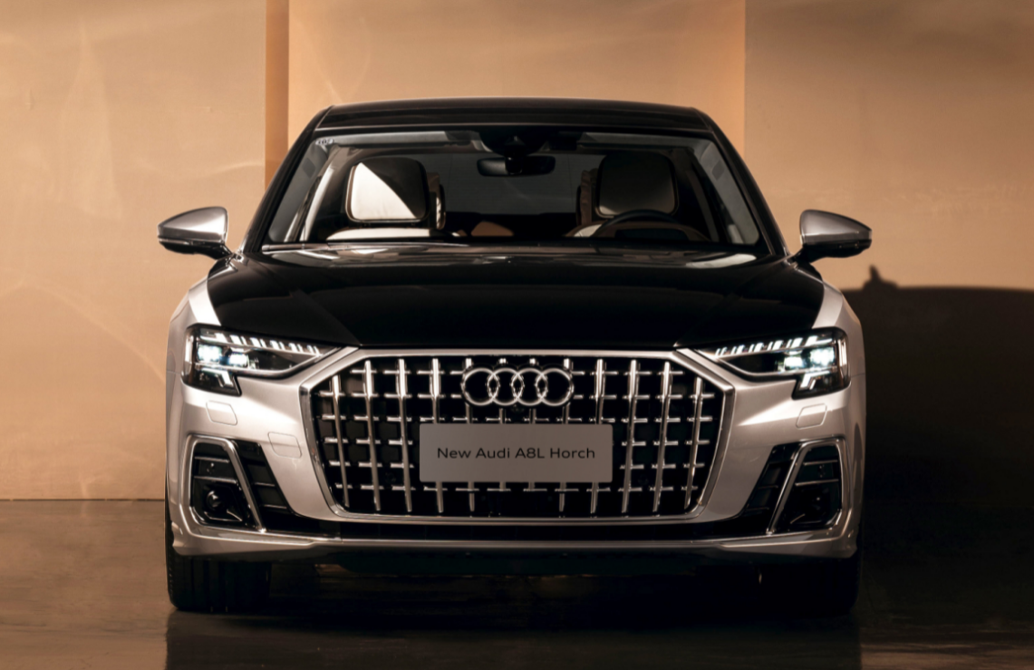 顶配突破200万？4.0T V8发动机，新款奥迪A8L Horch创始人版上市-有驾