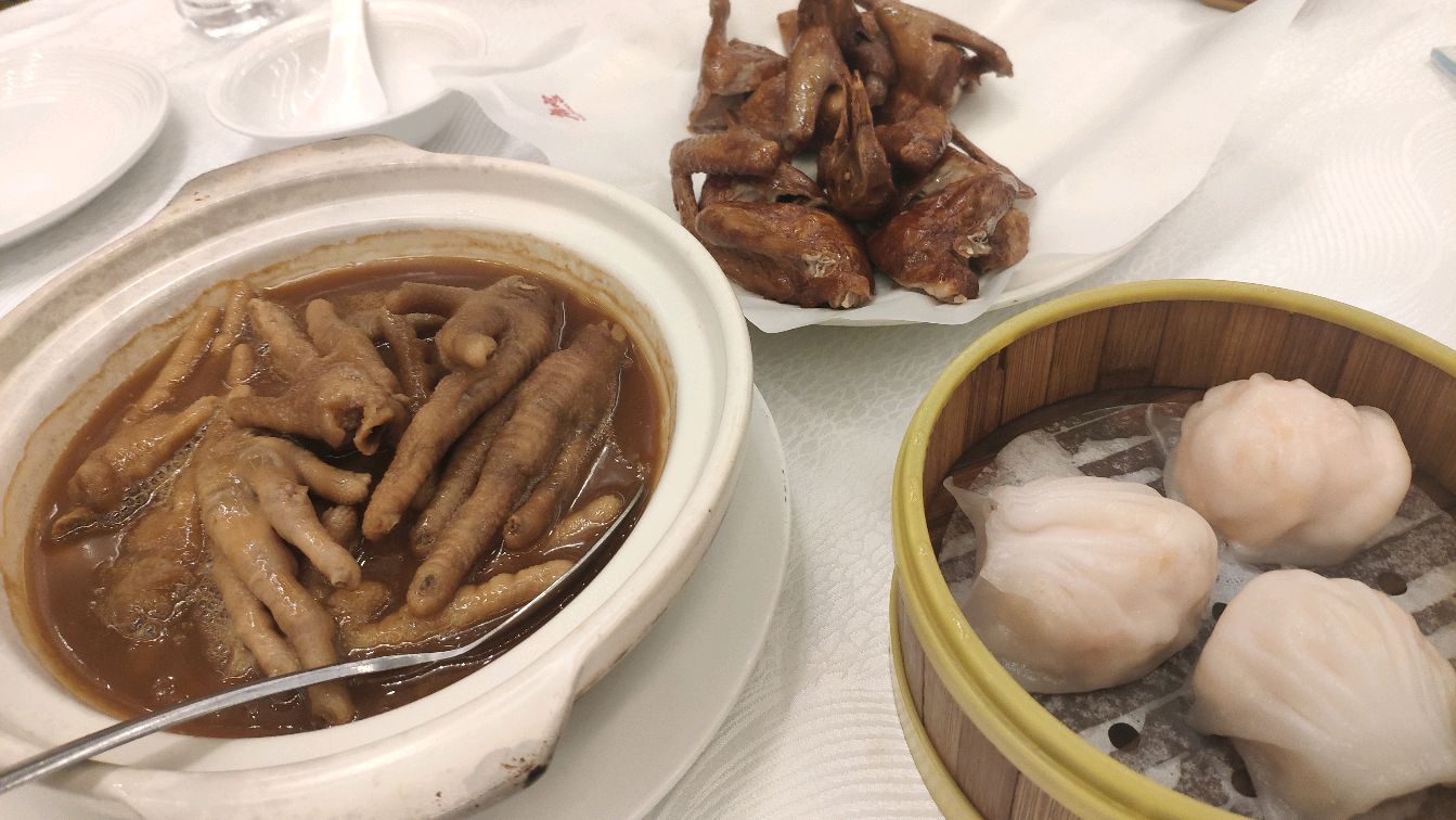 到深圳尝尝这里的美食，看看有什么好吃的，大家一起看看吧直播-美食直播-百度直播