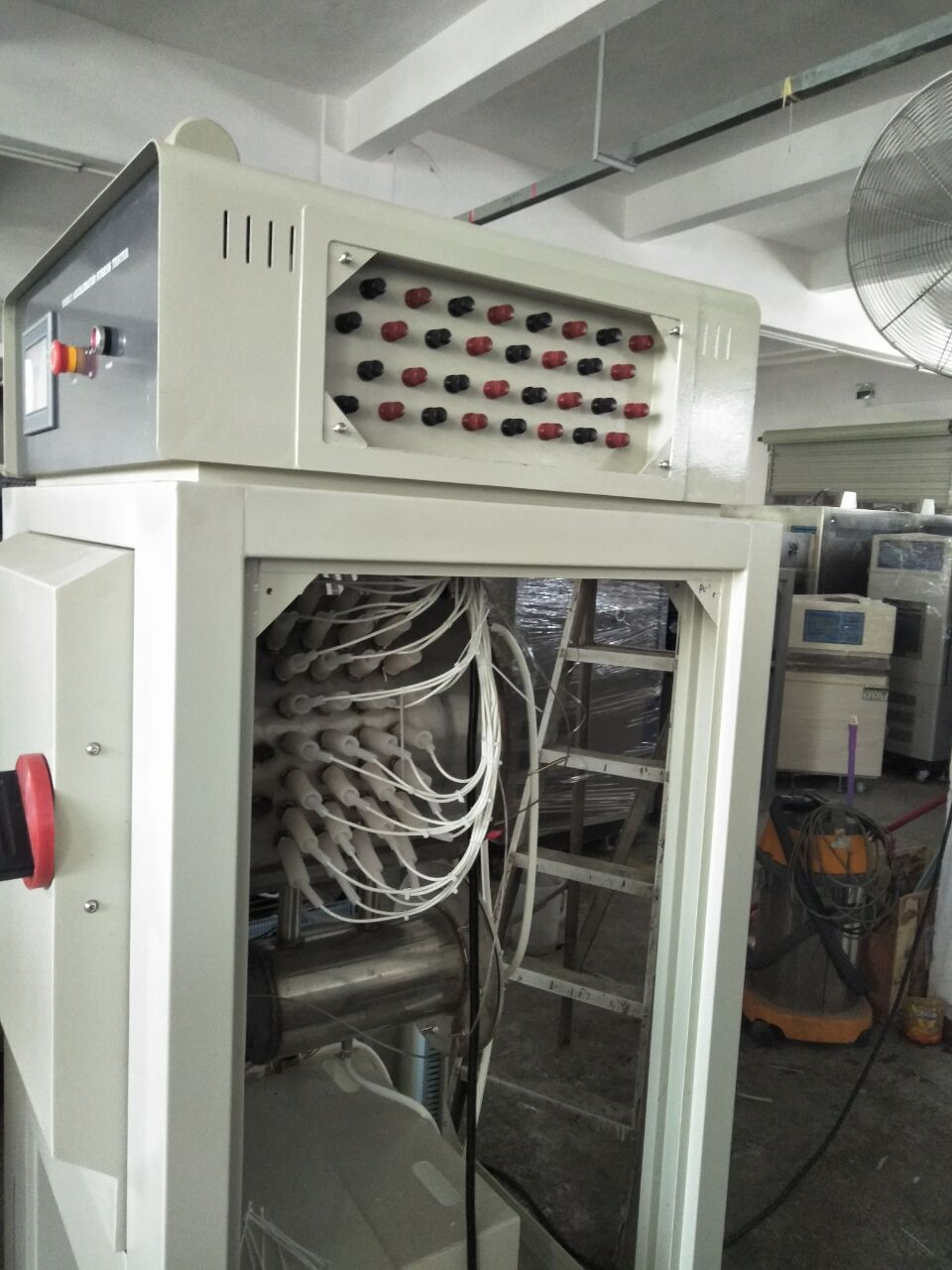 HAST高压加速老化试验箱中，UHAST与BHAST有什么区别呢？