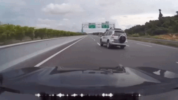 全球首破160km/h，腾势N9创造鱼钩测试新纪录！-有驾