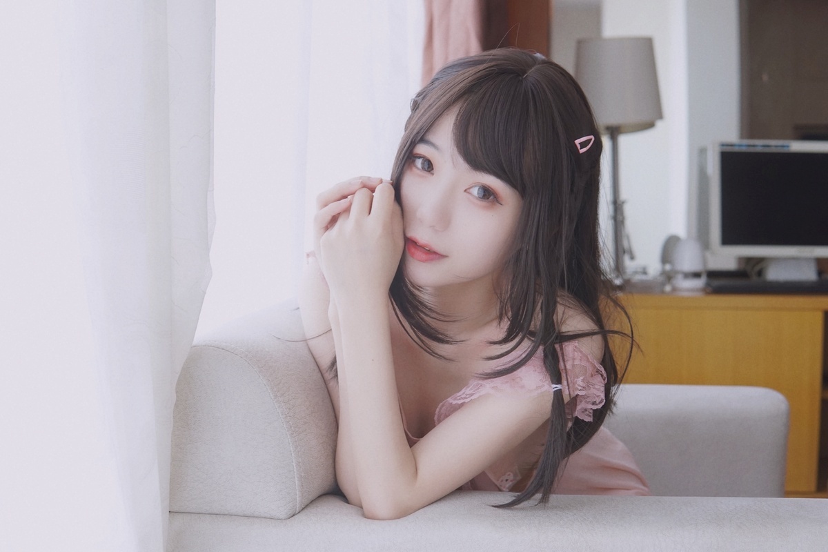 清新萌妹子usejan蓝蓝全部图片合集，白衣竞泳图集欣赏 – mm131美女图片