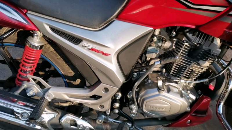 豪爵HJ150-9带平衡轴，时速80公里振动依旧非常小，豪爵车怎么样,交通工具,交通工具,好看视频