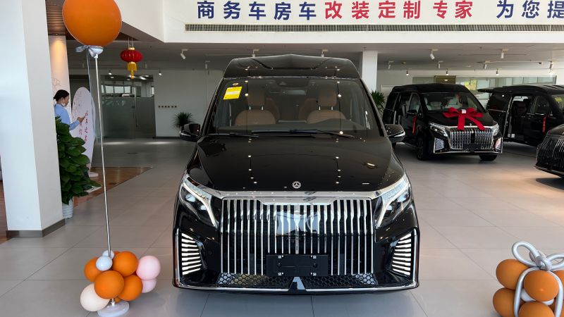 23款奔驰V260L高顶七座MPV，售价80来万他不香，具体配置了解一下,汽车,评测导购,好看视频