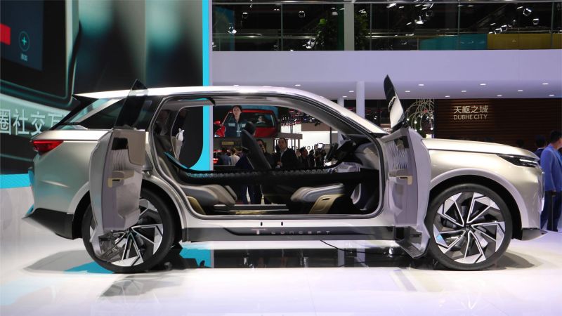 13.49！又一款中大型SUV登场，颜值不输丰田汉兰达，搭2.0T+8AT,汽车,新车动态,好看视频