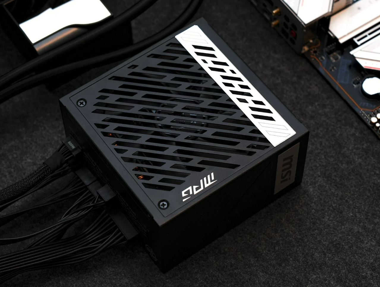 高性价比的满速PCIe4固态只有P7000Z？阿斯加特AN 4+表示：我也行