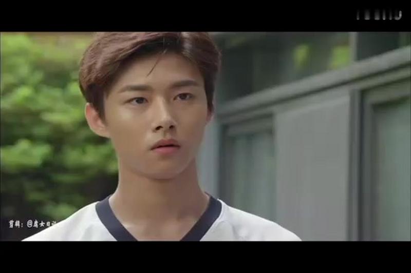 韩国校园青春电影《The Legendary Lackey》五分钟BL版,影视,青春片,好看视频