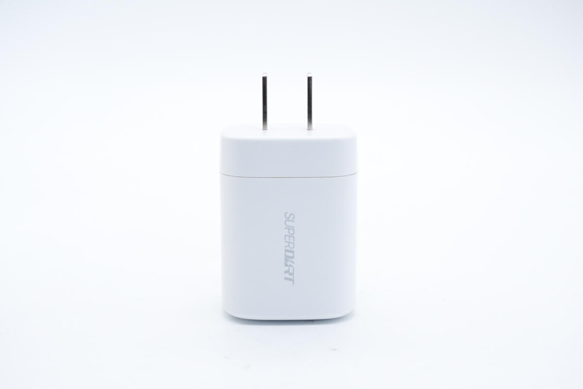 67W大功率输出，更支持华为 SCP 快充，realme 67W双口充电器评测