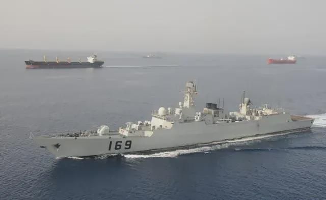 海军中的“湖北舰队”：共有一驱十护，主力是052B和054A